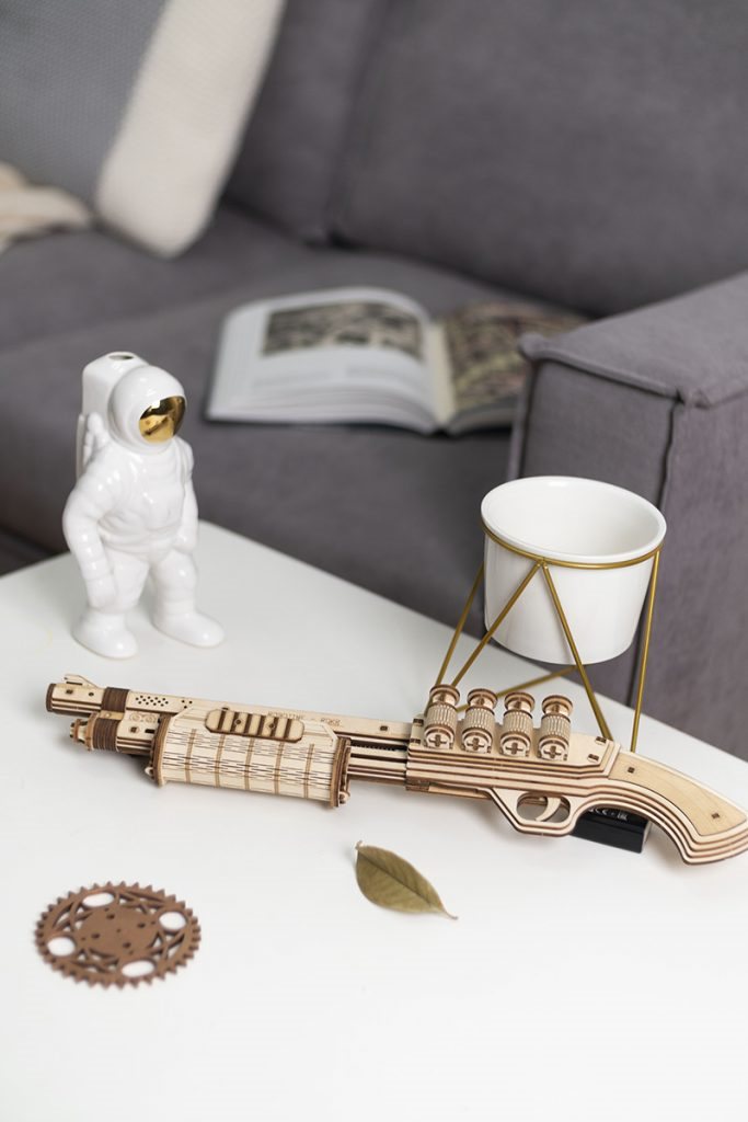 ROBOTIME Rokr 3D dřevěné puzzle Brokovnice Terminator M870 172 dílků ...